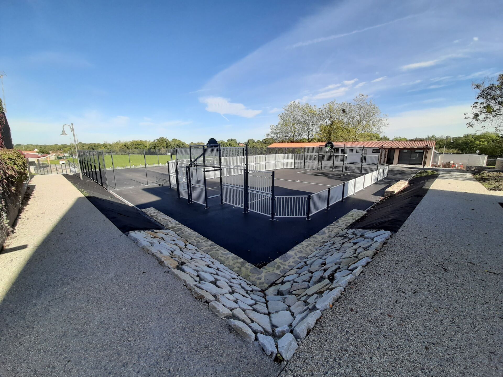 Construction d’un terrain multisport - SPORTINGSOLS